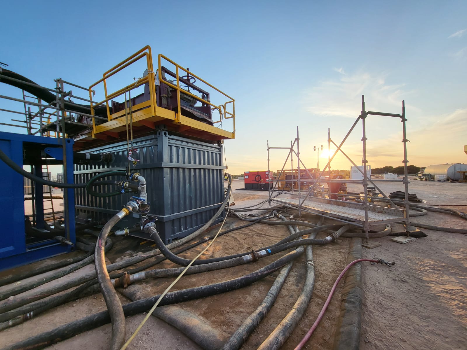 Solids Control Projects Shale Shakers + Mixing Tank + Generator ...